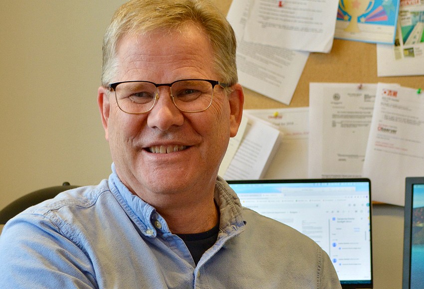 Observer managing editor leaves legacy of laughter, mentoring | Your ...