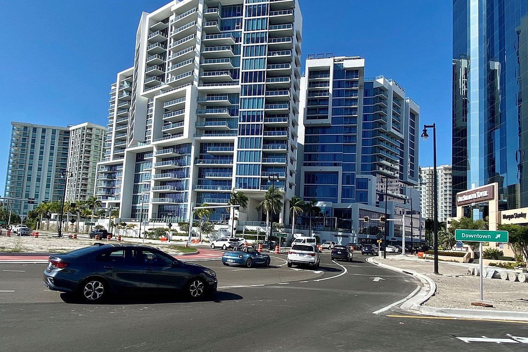 Daytime lane closure in effect Monday, Tuesday at Gulfstream roundabout ...