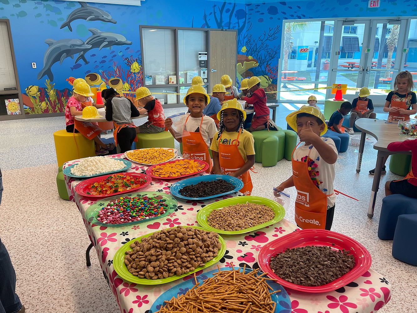 Beachside Elementary Kindergarteners Celebrate 100th Day Of School