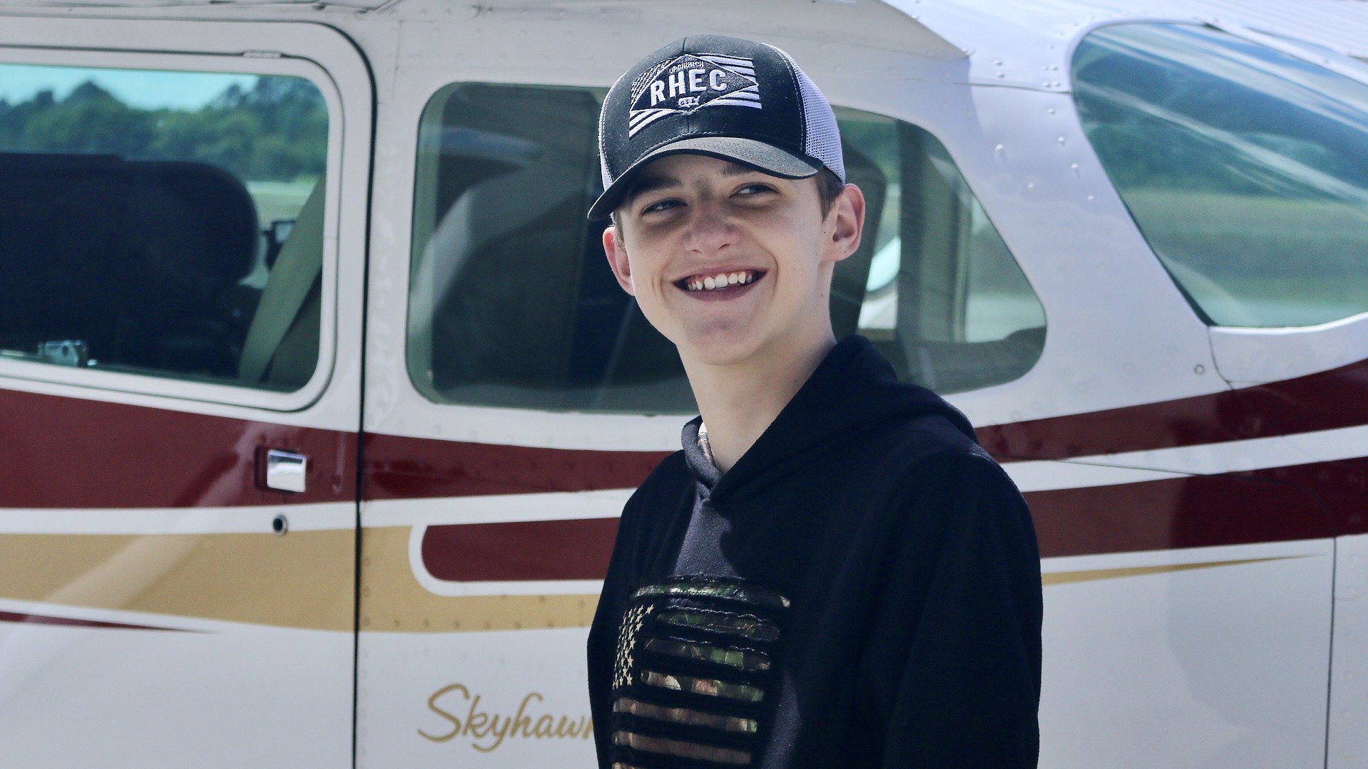 Dreams of Flight: Teens-in-Flight teaches terminally ill 16-year-old to ...
