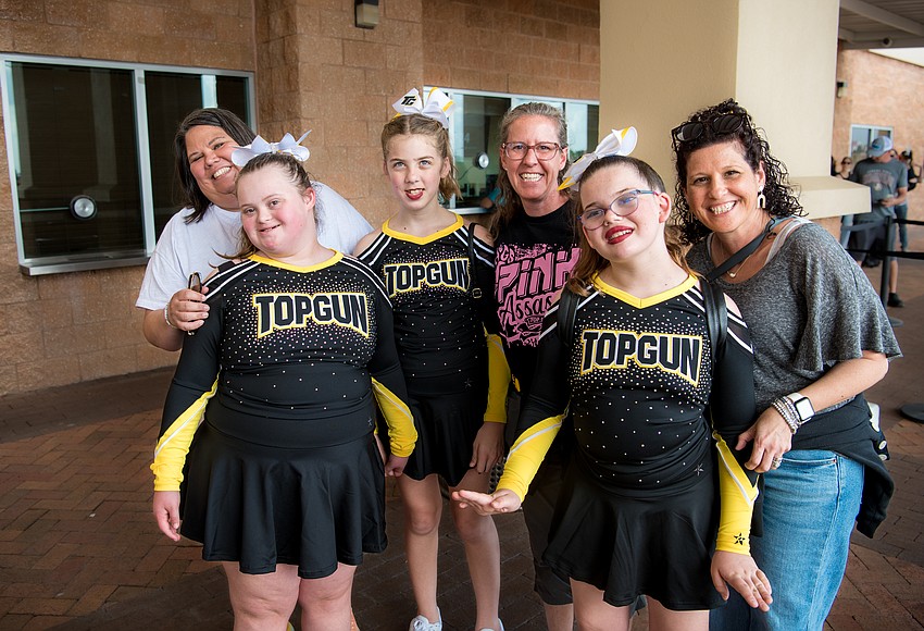 SunRidge Middle School students cheer on | West Orange Times & Observer