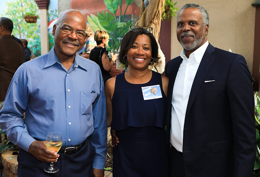 Your Observer | Photo - Prince Knight, Kim and Greg Parris