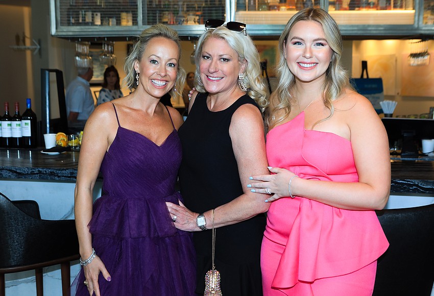 Your Observer | Photo - Daria Fairchild, Hope McCampbell and Sarah Karp