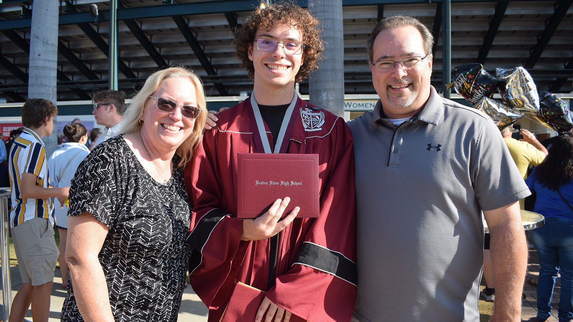 Braden River High graduates look to the future | Your Observer