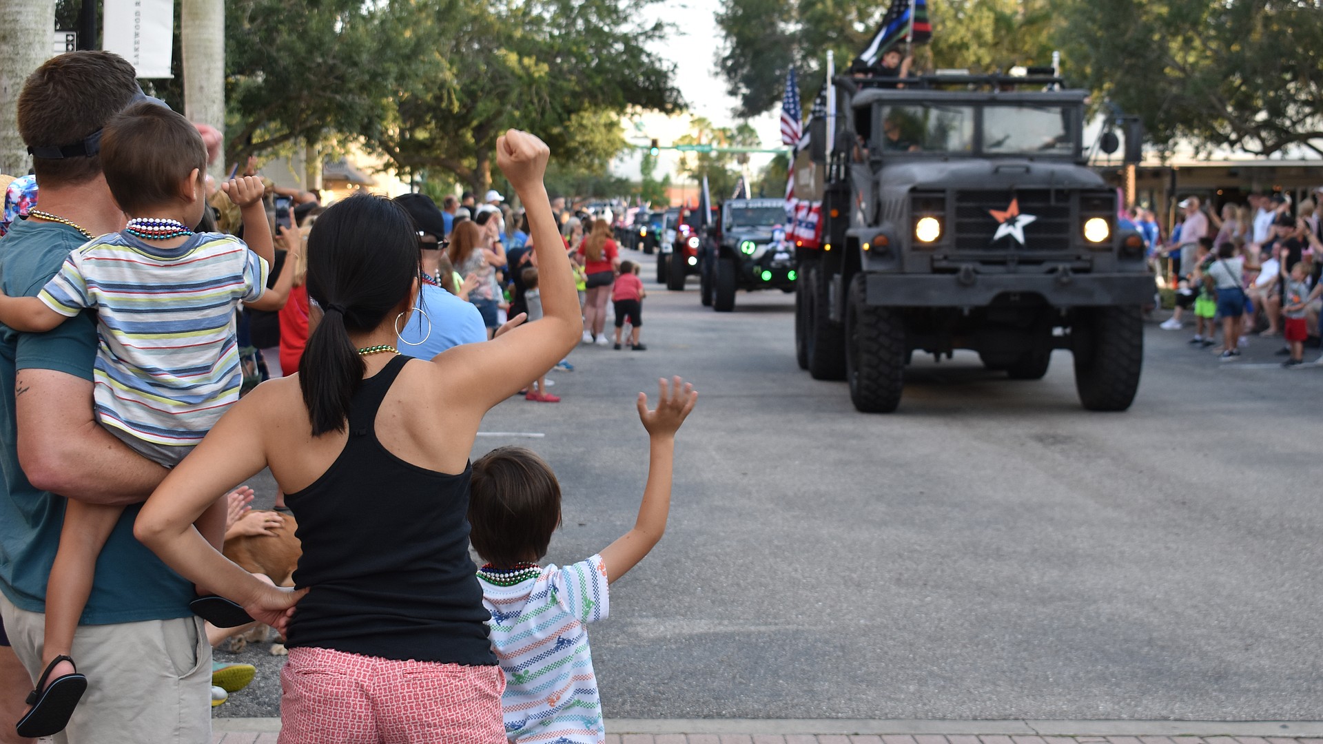 Tribute to Heroes Parade draws thousands to Main Street at Lakewood ...