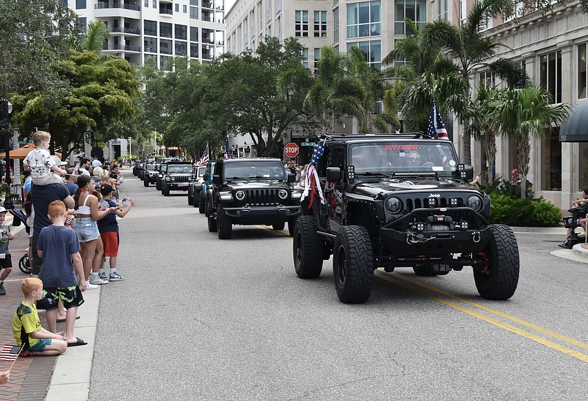 Your Observer | Photo - A parade by local jeep clubs stretches across ...