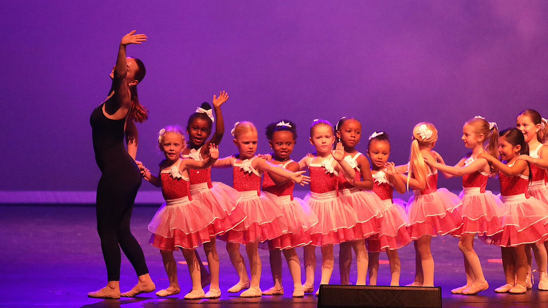 Dancing to the '90s: Mia Bella dancers perform in their Spring Recital ...