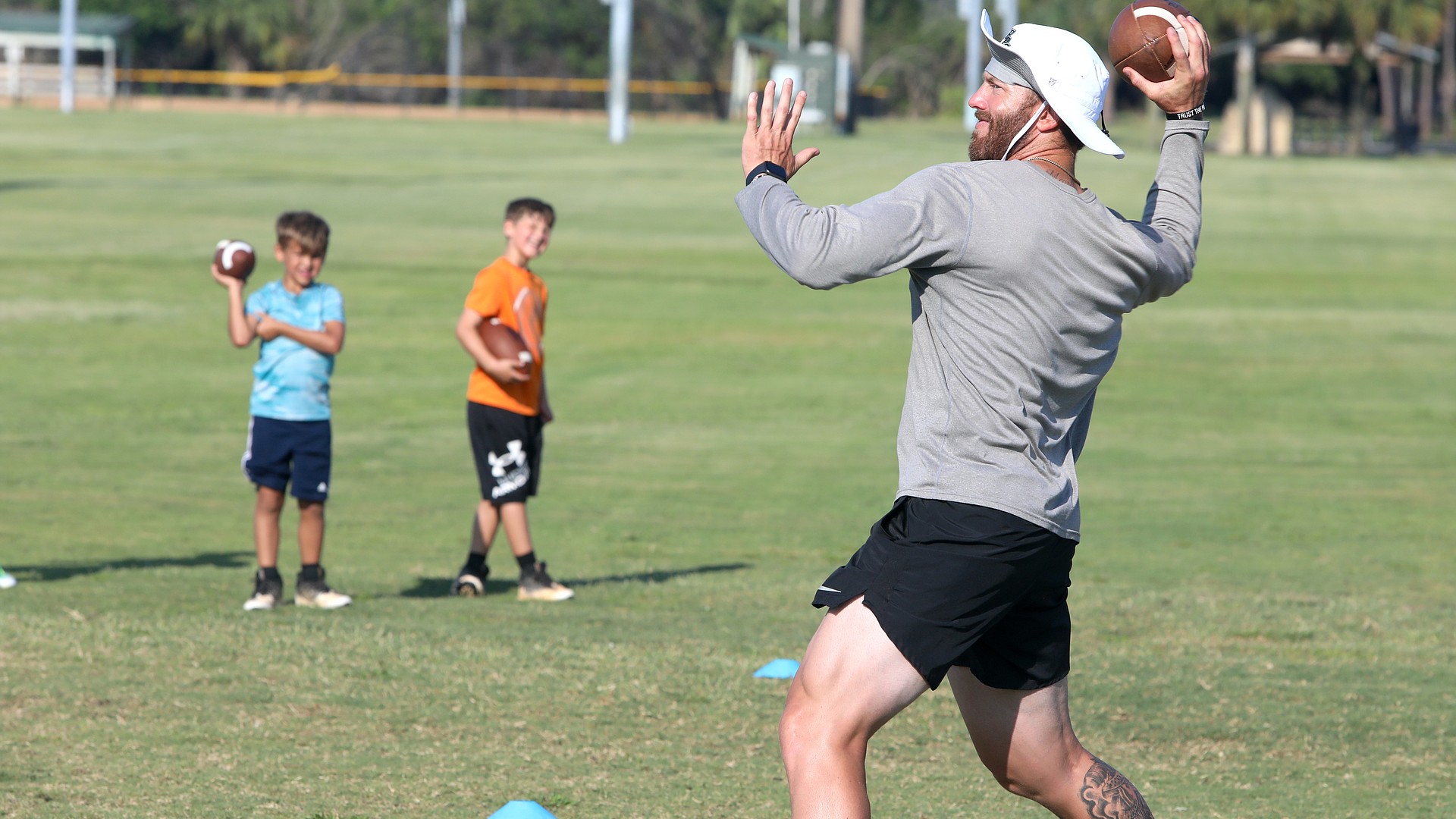 Passing grade: Medlock trains QBs when he's not coaching | Observer ...