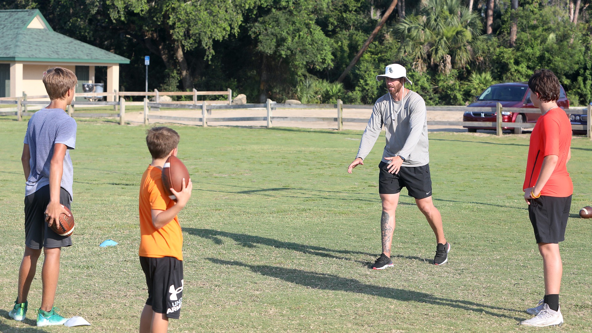 Passing grade: Medlock trains QBs when he's not coaching | Observer ...