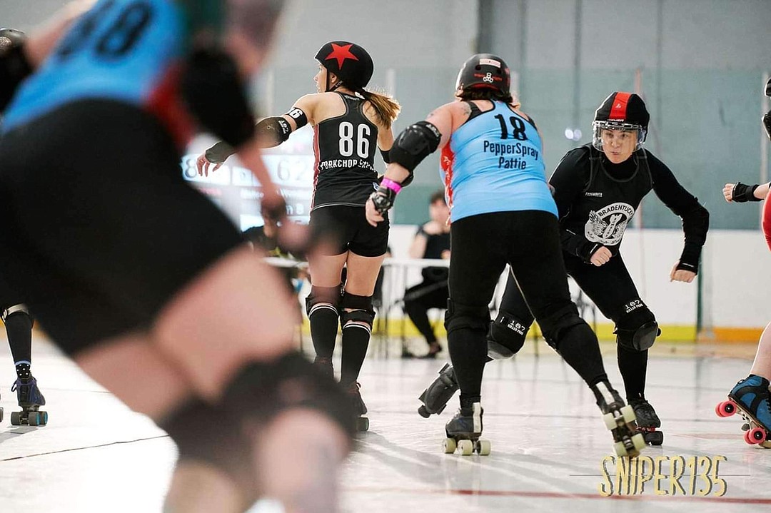 Lakewood Ranch resident transforms into a roller derby robot | Your ...