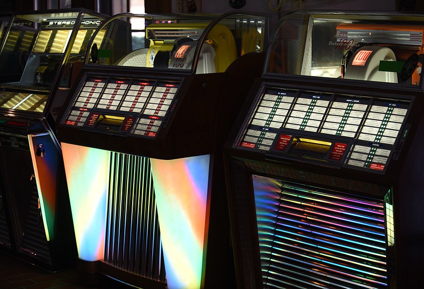 This home collection of jukeboxes is a museum-worthy experience | Your Observer