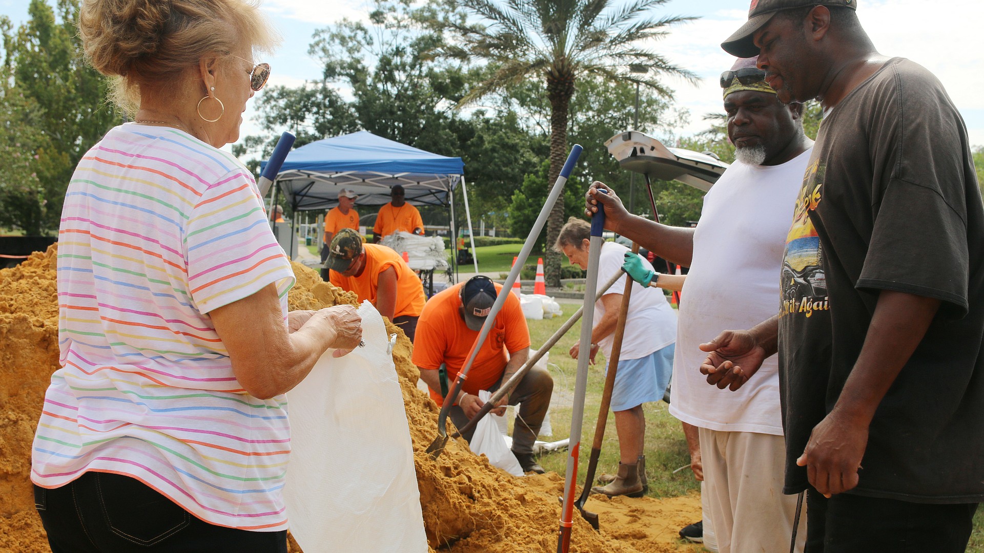 Ormond Beach offers sandbags at Nova Rec | Observer Local News | Palm ...