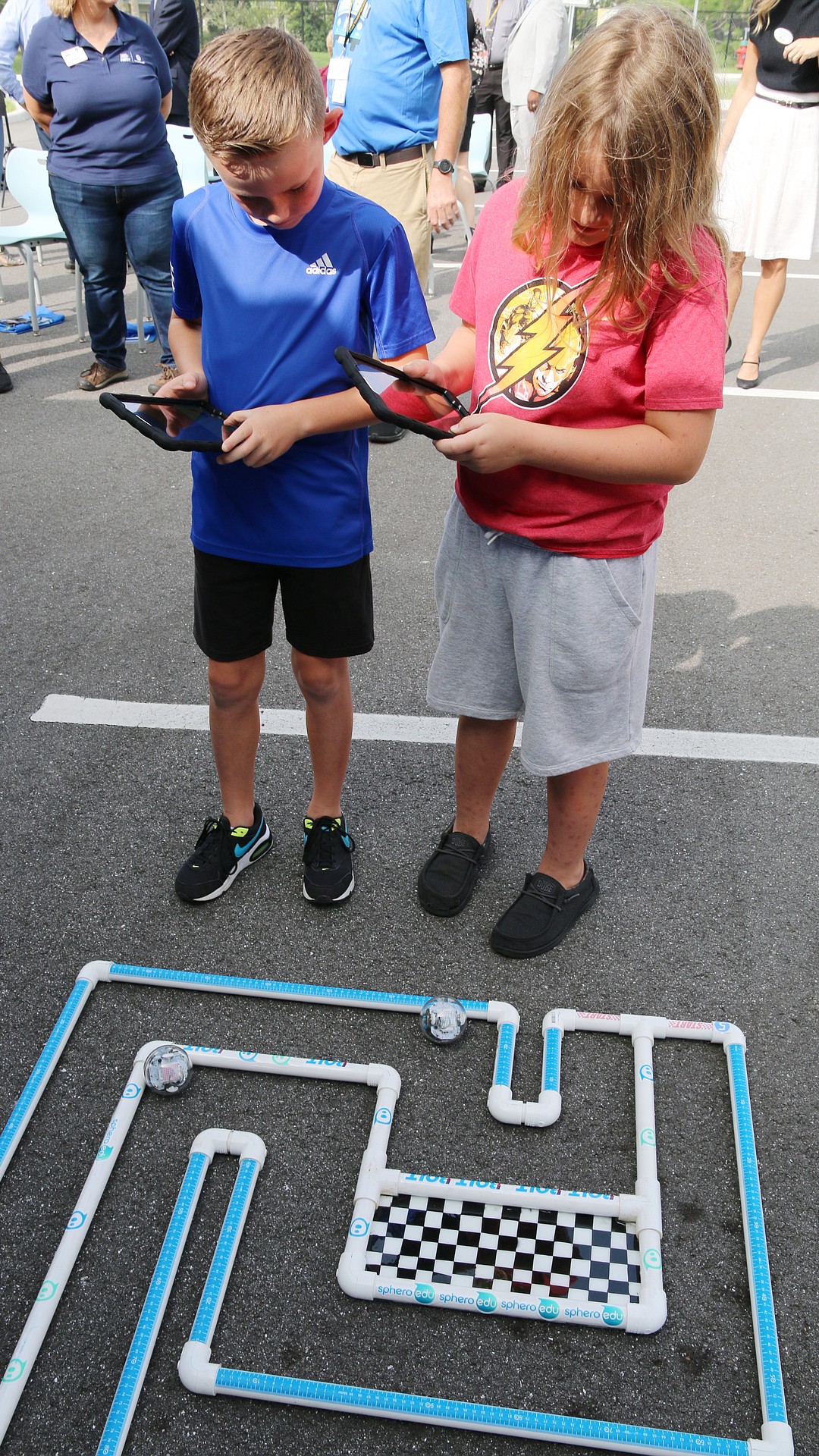 STEM on the move: Volusia County Schools unveils new science mobile lab ...