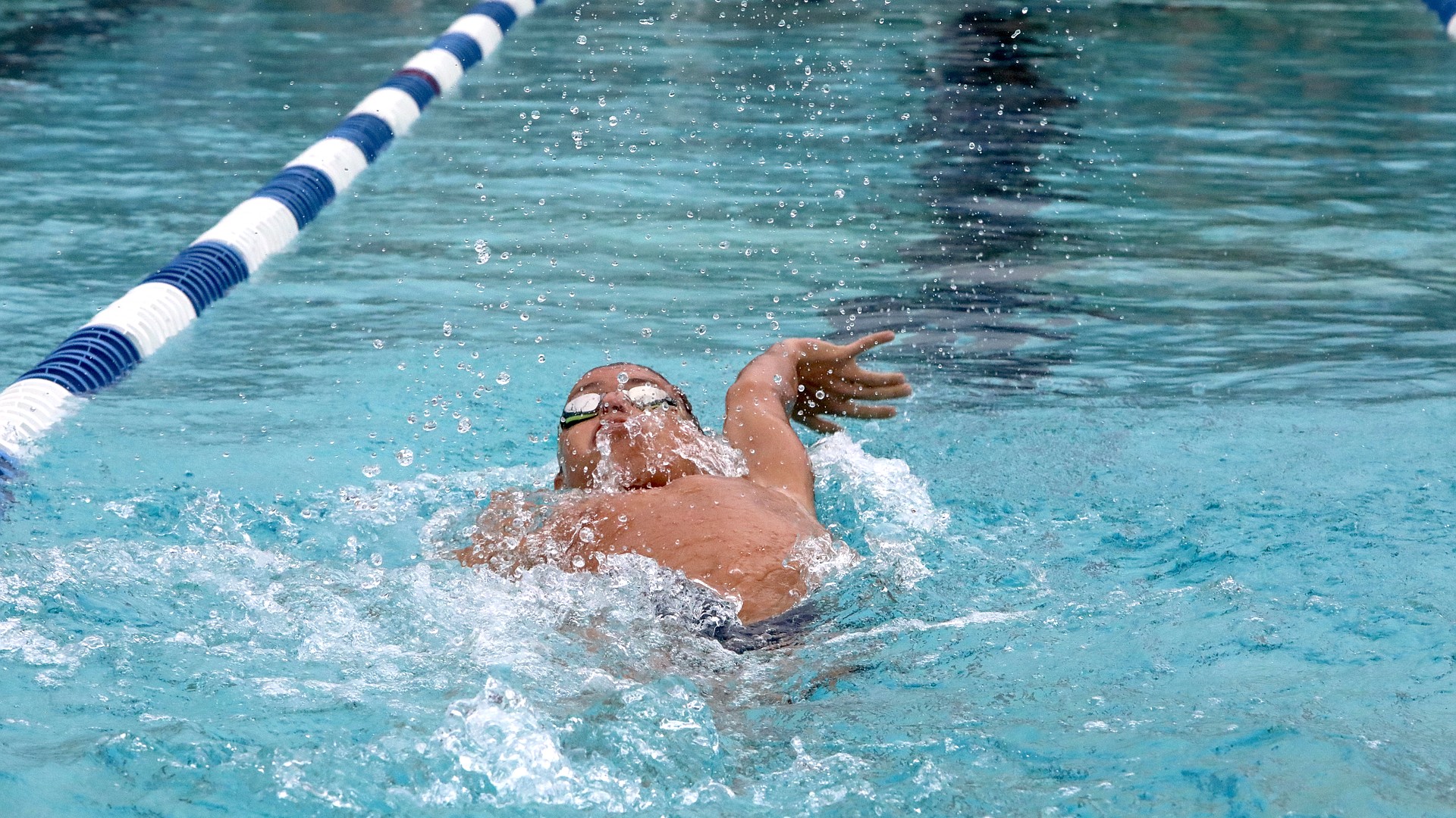 Splash bash: Pirates, Bulldogs honor their senior swimmers | Observer ...