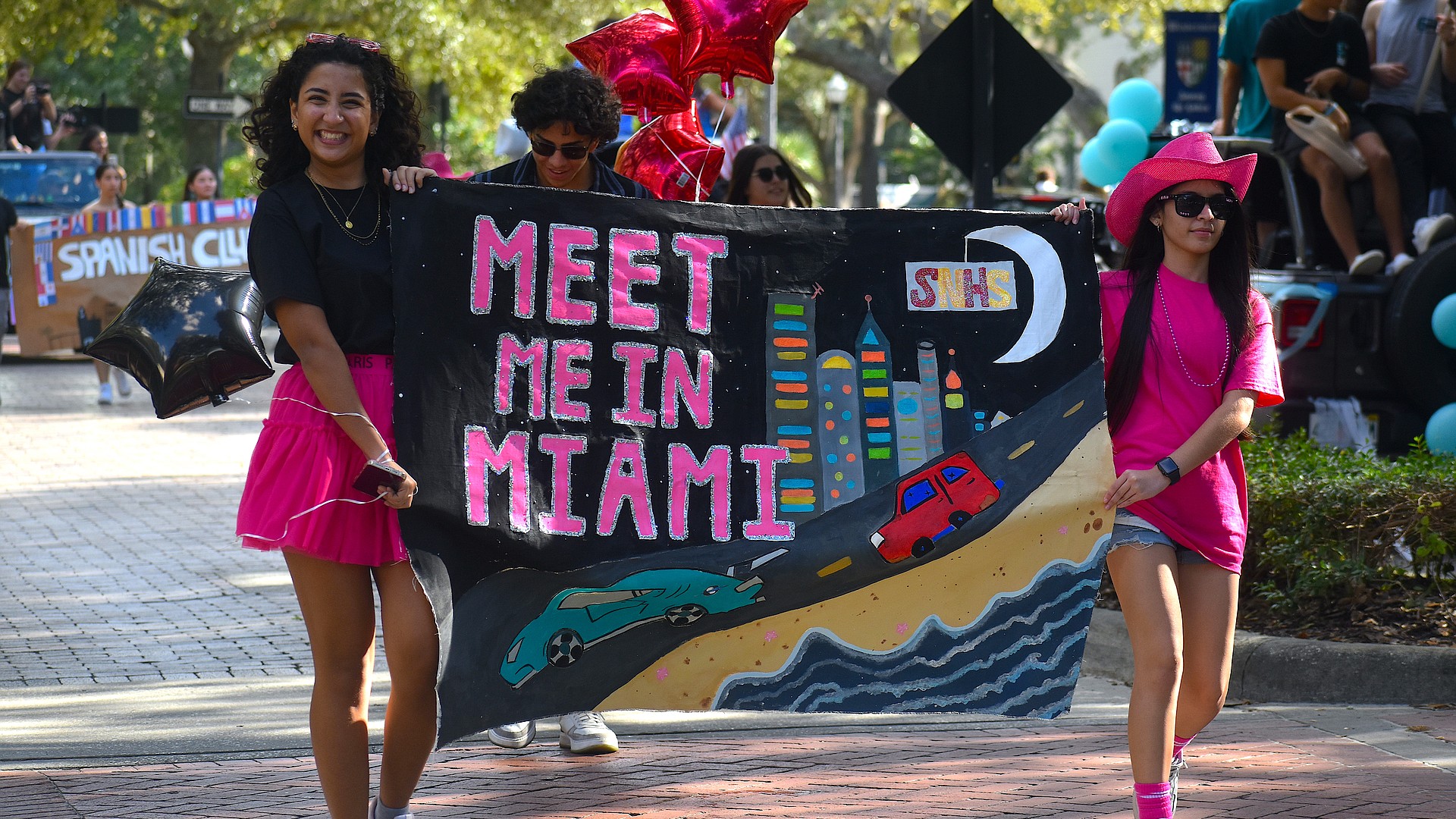 PHOTOS: 2023 Olympia High School Homecoming Parade | West Orange Times ...