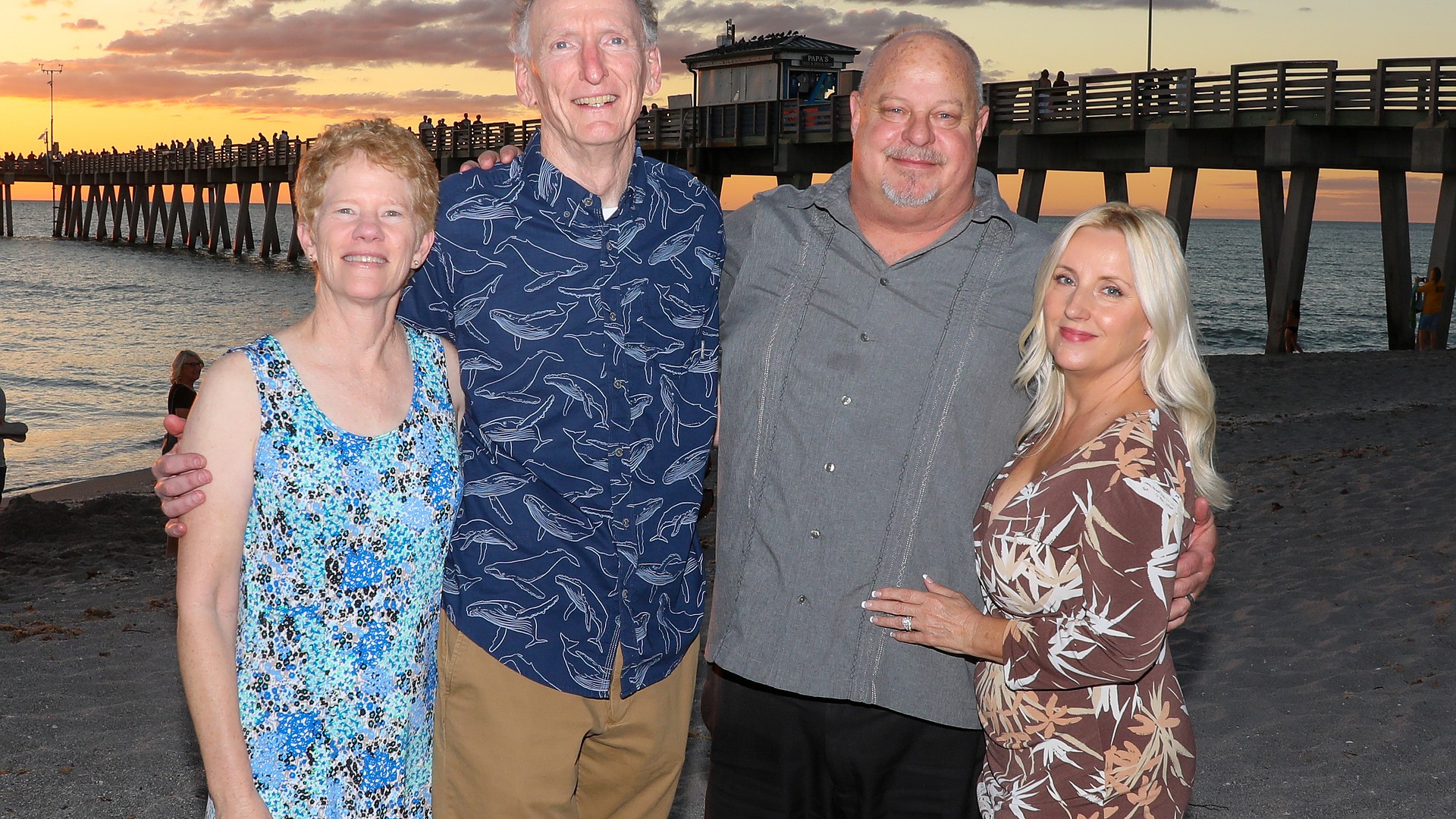 Guests enjoy New England's finest at Rockin' Lobster | Your Observer