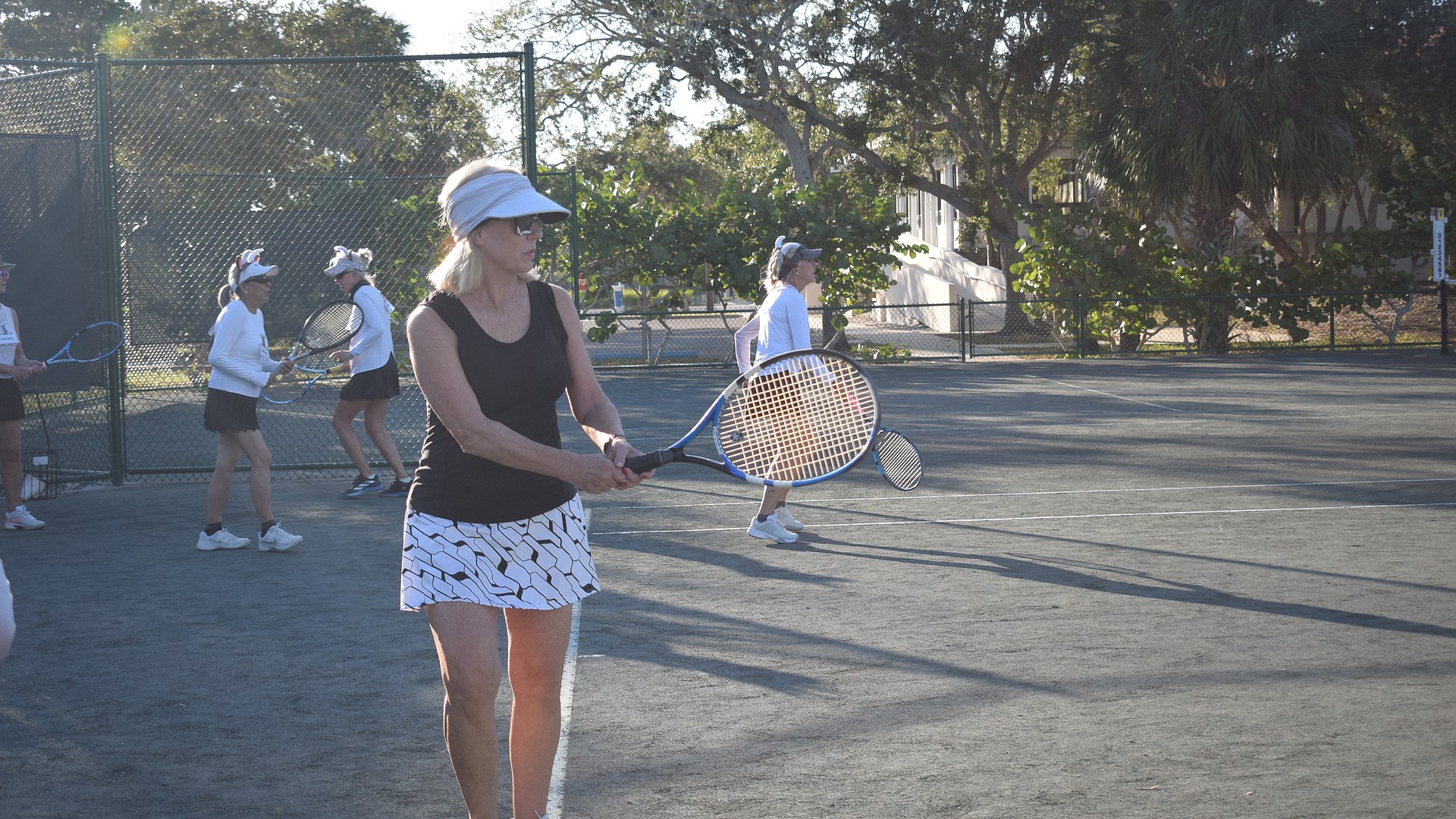 Tennis team celebrates season's start at Public Tennis Center | Your ...