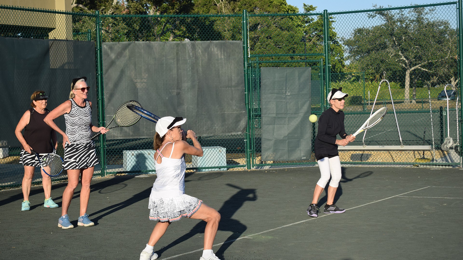 Tennis team celebrates season's start at Public Tennis Center | Your ...