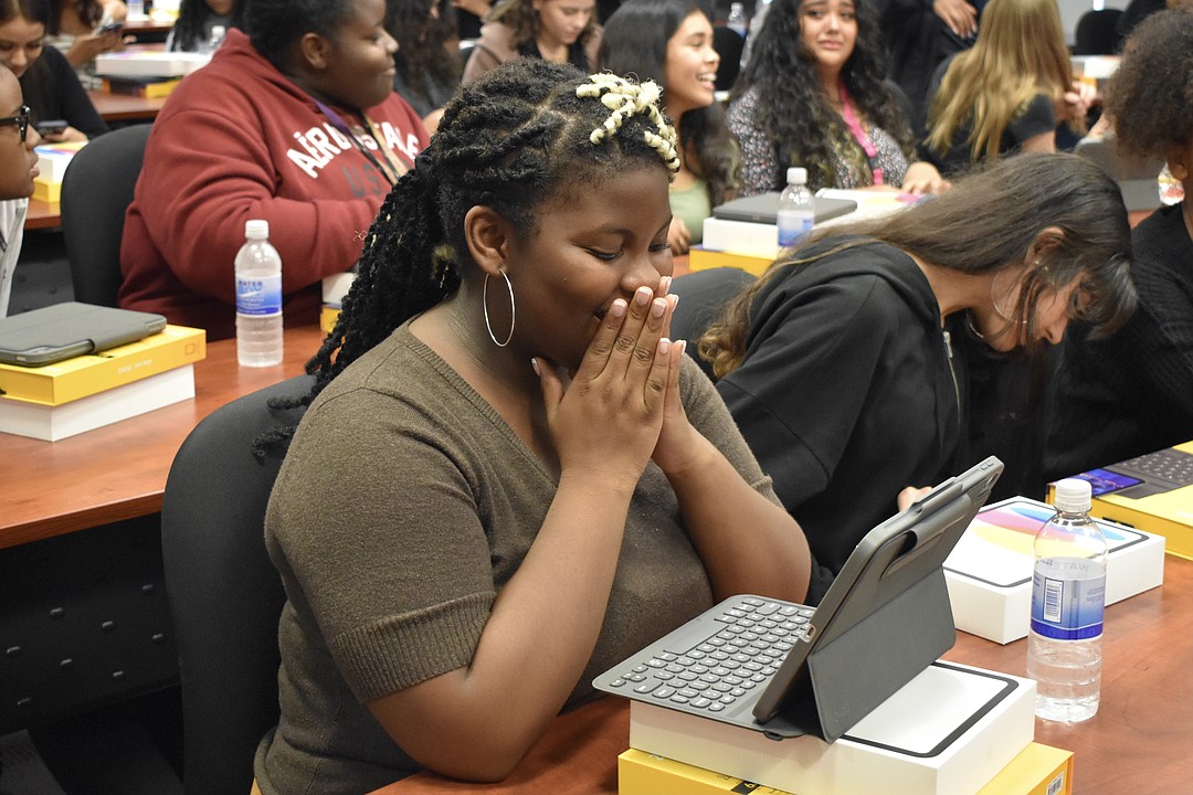 Booker High School Law Academy students receive surprise iPads | Your ...