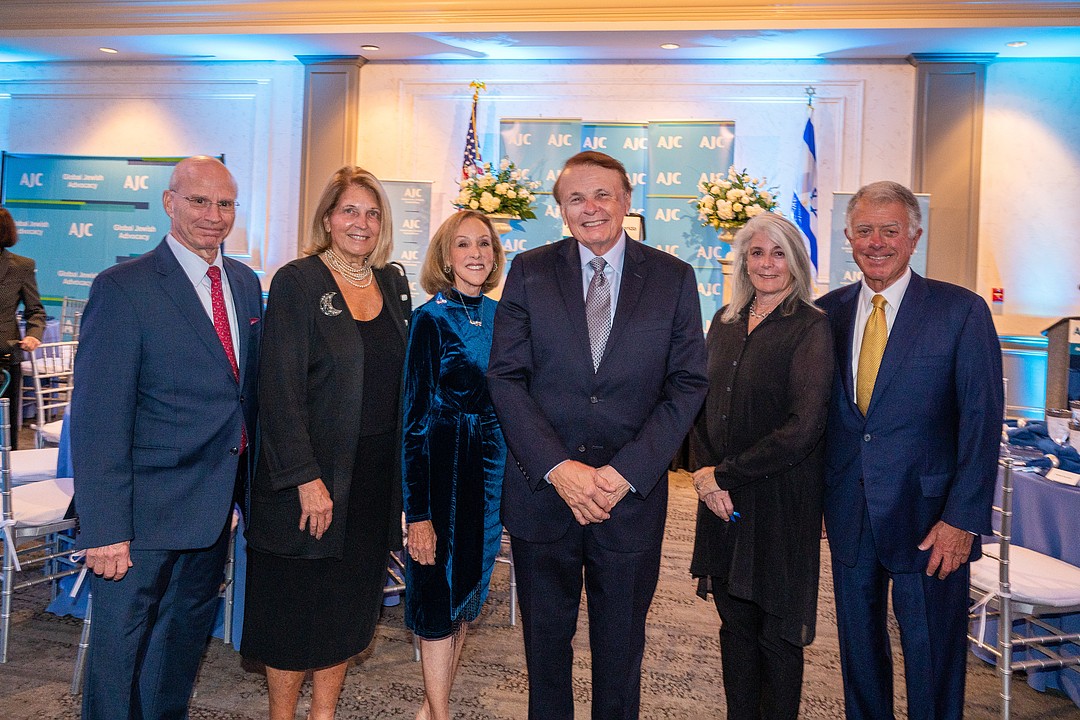 AJC honors Larry Thompson for leadership at annual dinner | Your Observer