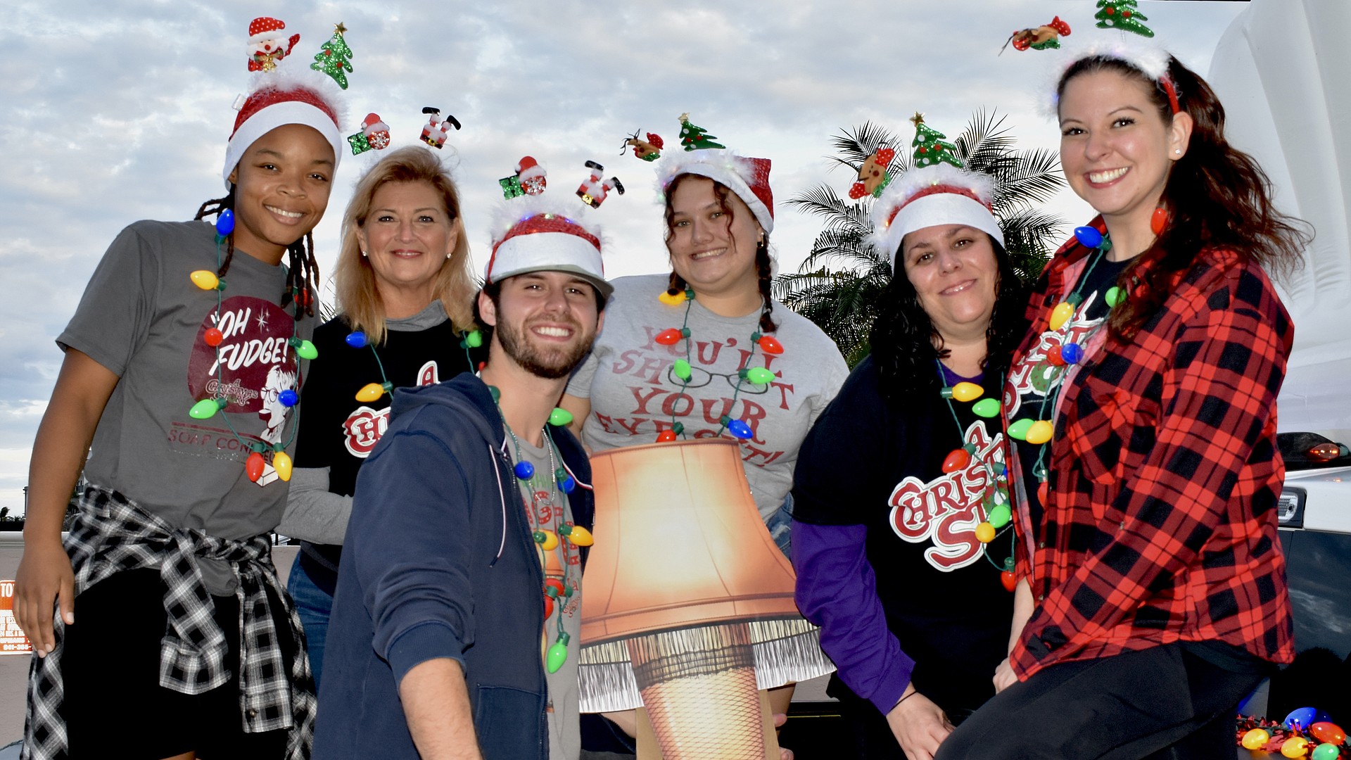 Siesta Key welcomes Santa Claus in annual Holiday Parade | Your Observer