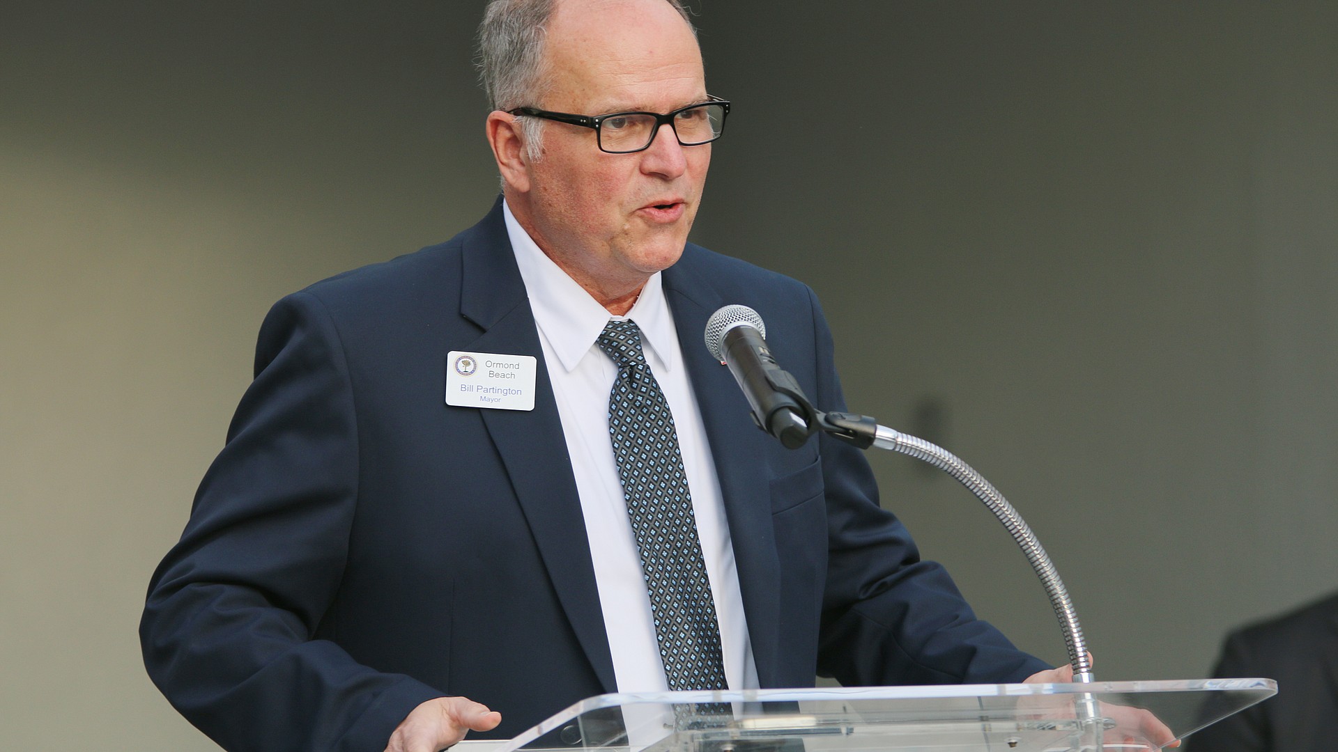 Back in business: Lohman family celebrates topping off ceremony for ...