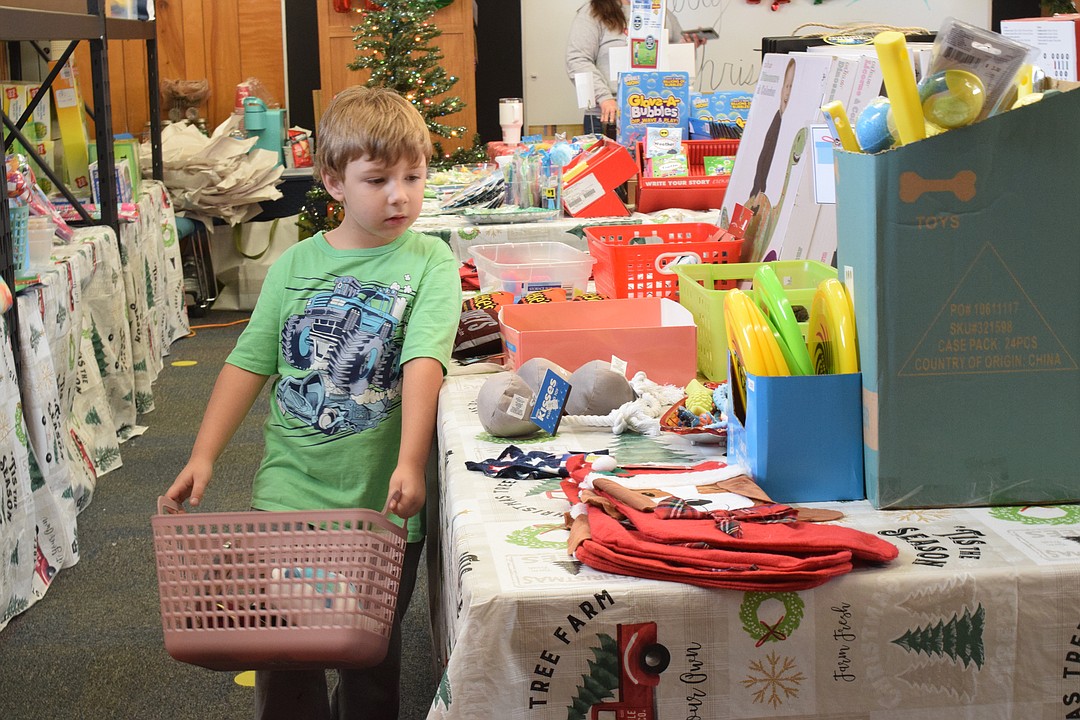 Students use school holiday shops to surprise loved ones | Your Observer