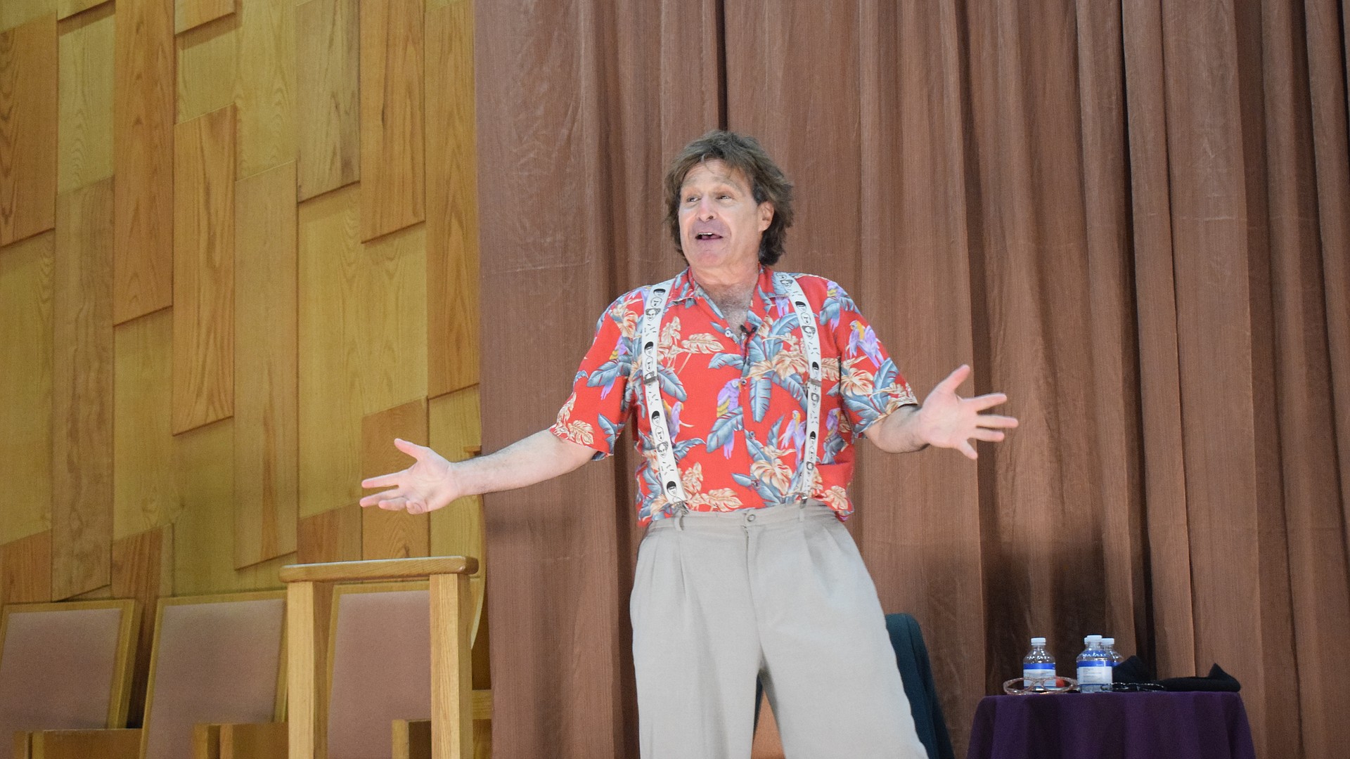 Robin Williams impersonator shares his story at TBI comedy show | Your ...