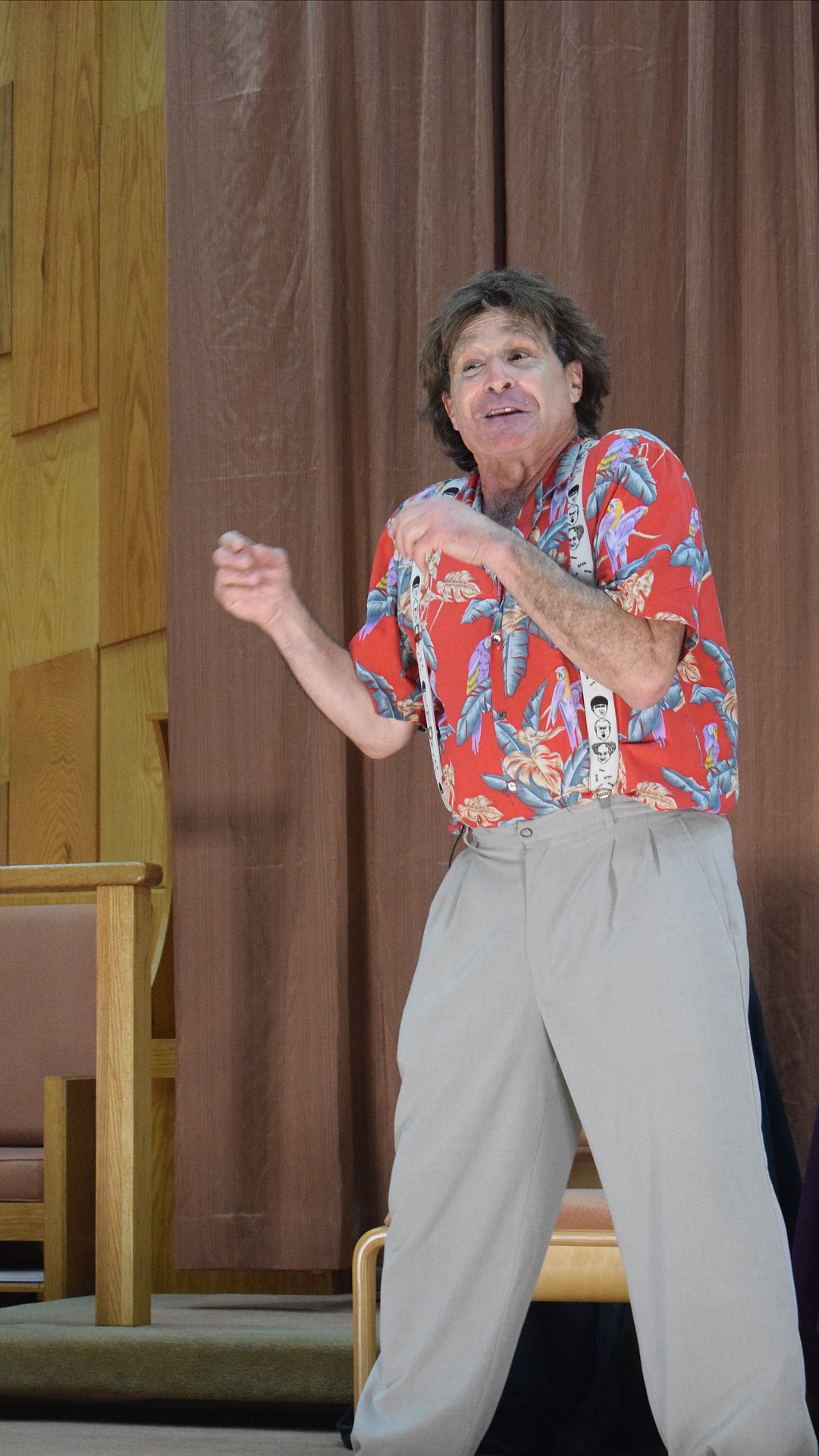 Robin Williams impersonator shares his story at TBI comedy show | Your ...