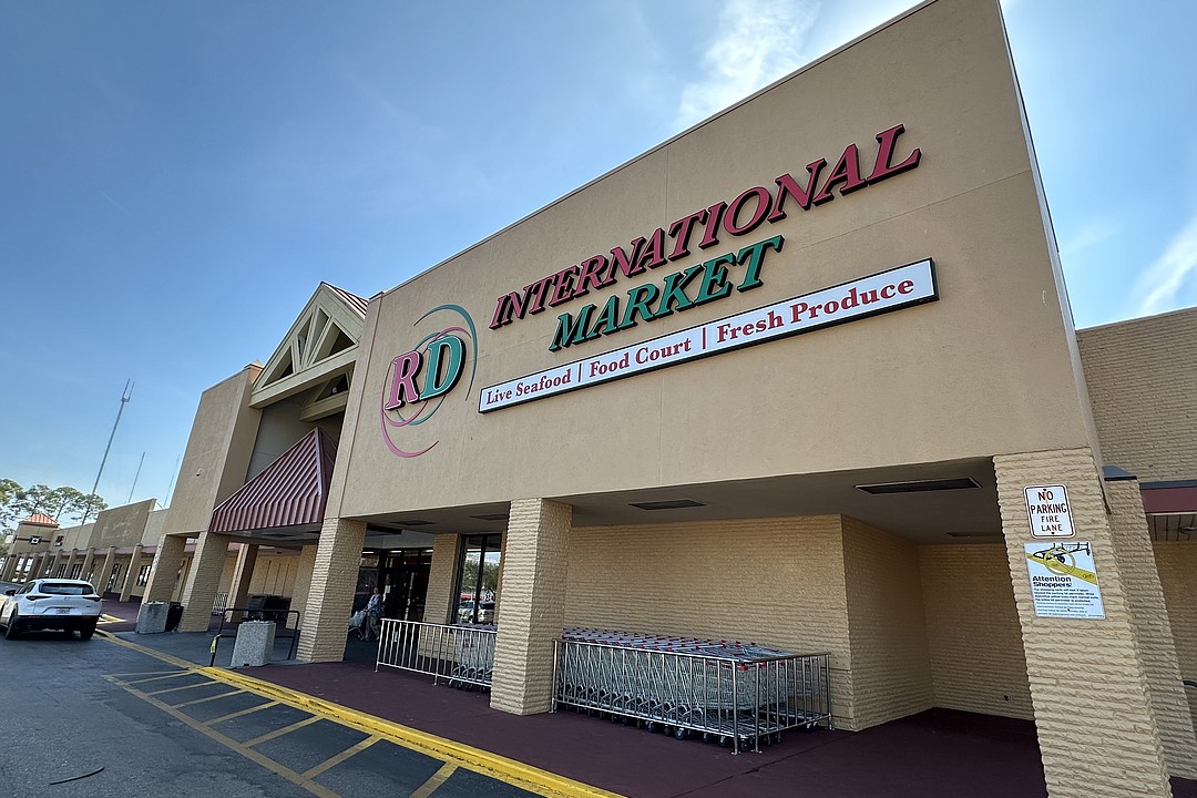 RD International Market ‘soft opens’ with live seafood, fresh produce ...