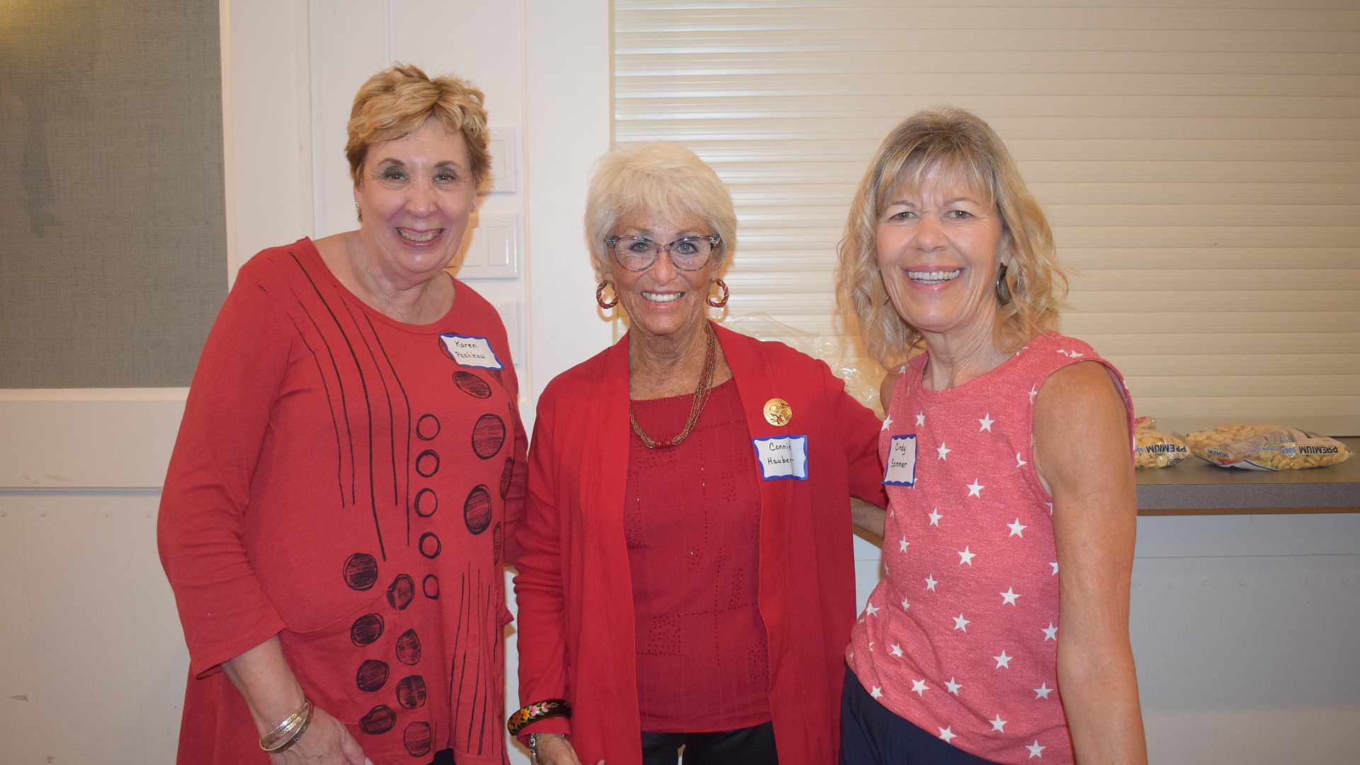 Longboat Harbour throws Super Bowl party | Your Observer
