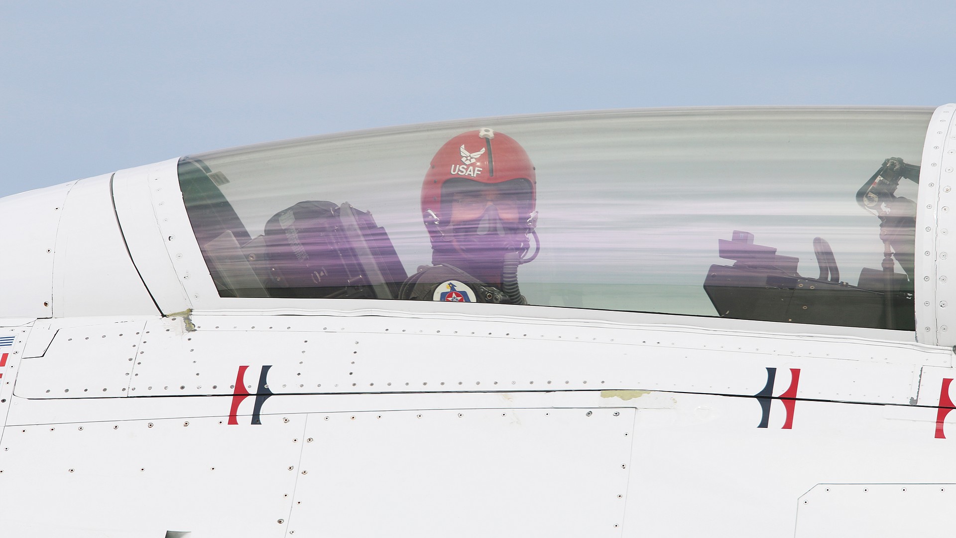 Embry-Riddle president takes flight with U.S. Air Force Thunderbirds ...