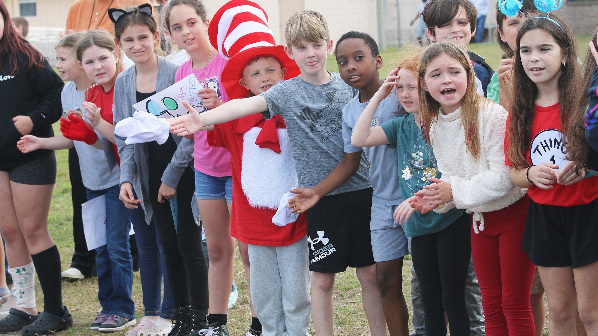 Race day: Pine Trail Elementary sees record number of Pioneer Mile ...