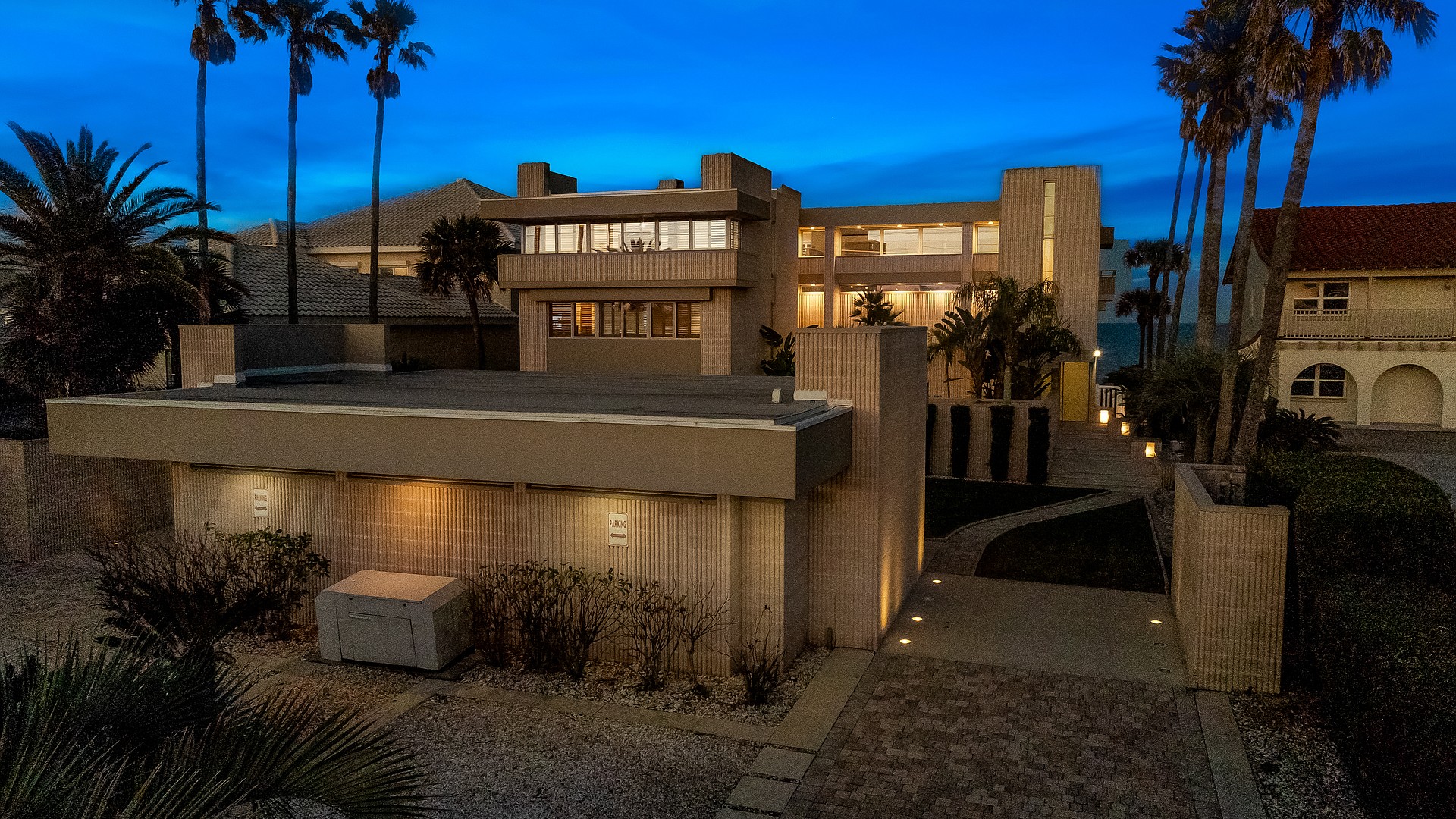 Oceanfront home that belonged to Root family, Coca-Cola's bottle ...