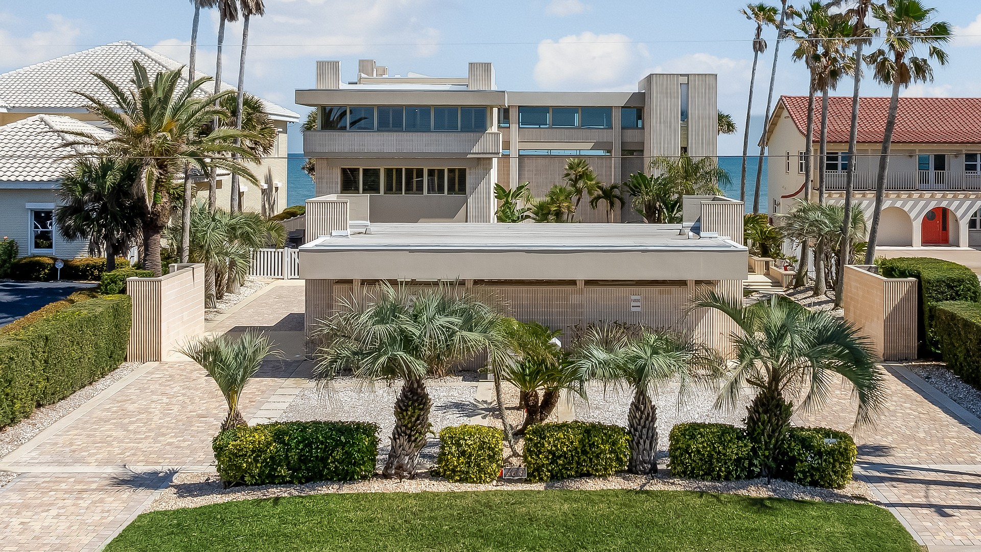 Oceanfront home that belonged to Root family, Coca-Cola's bottle ...
