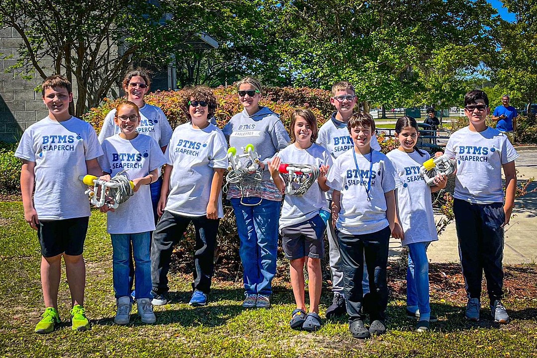 Buddy Taylor Middle School teams take top three places at regional ...