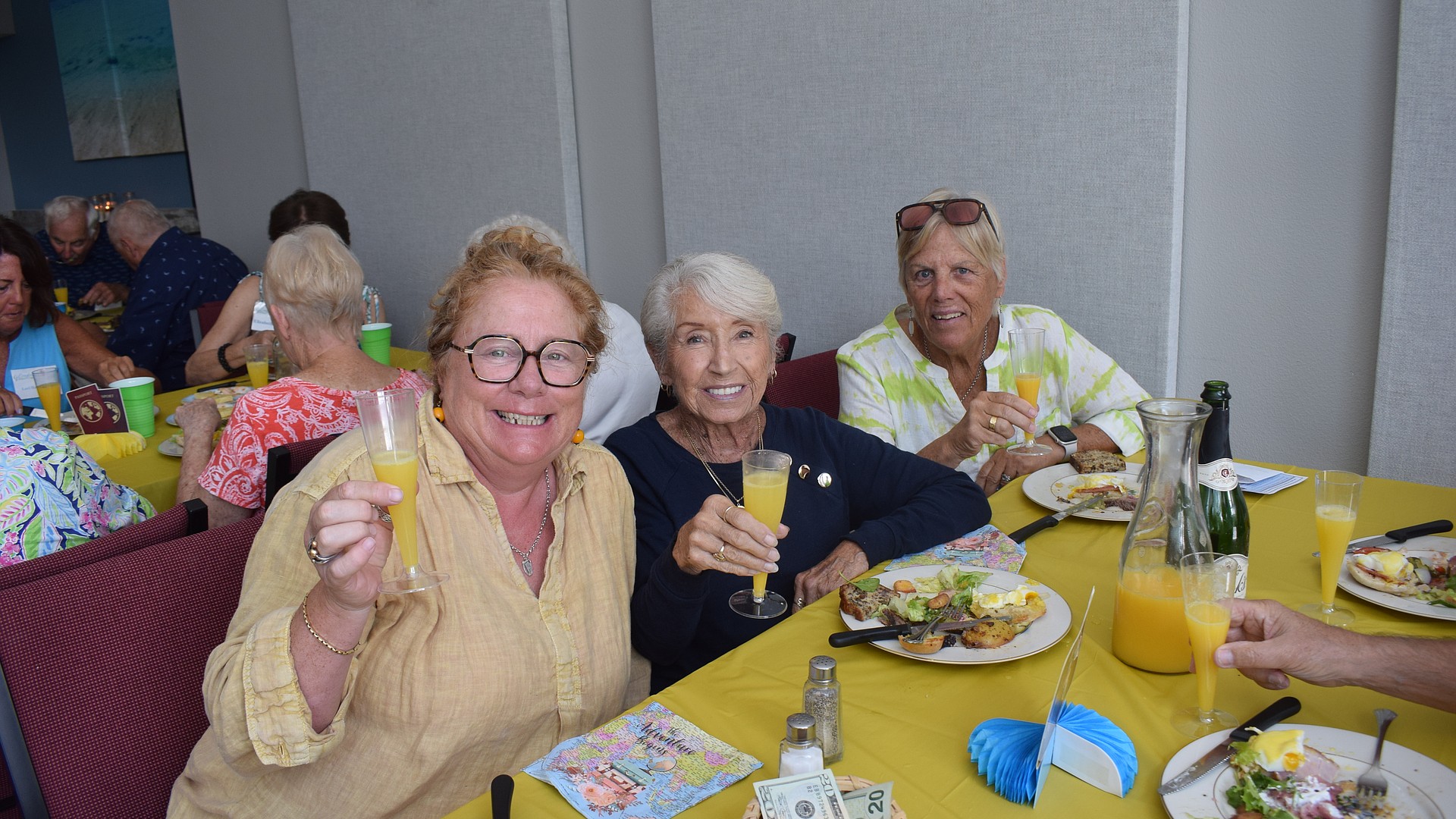 Longboat Island Chapel sends off snowbirds | Your Observer