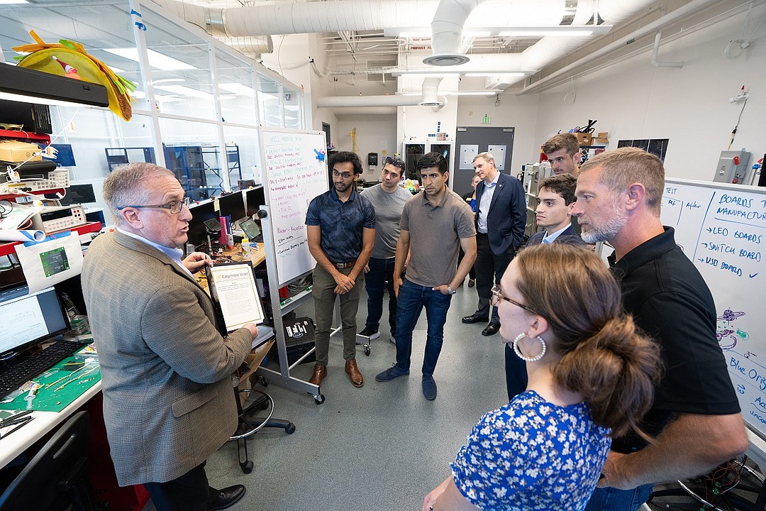 U.S. senator recognizes Embry‑Riddle team for moon mission | Observer ...