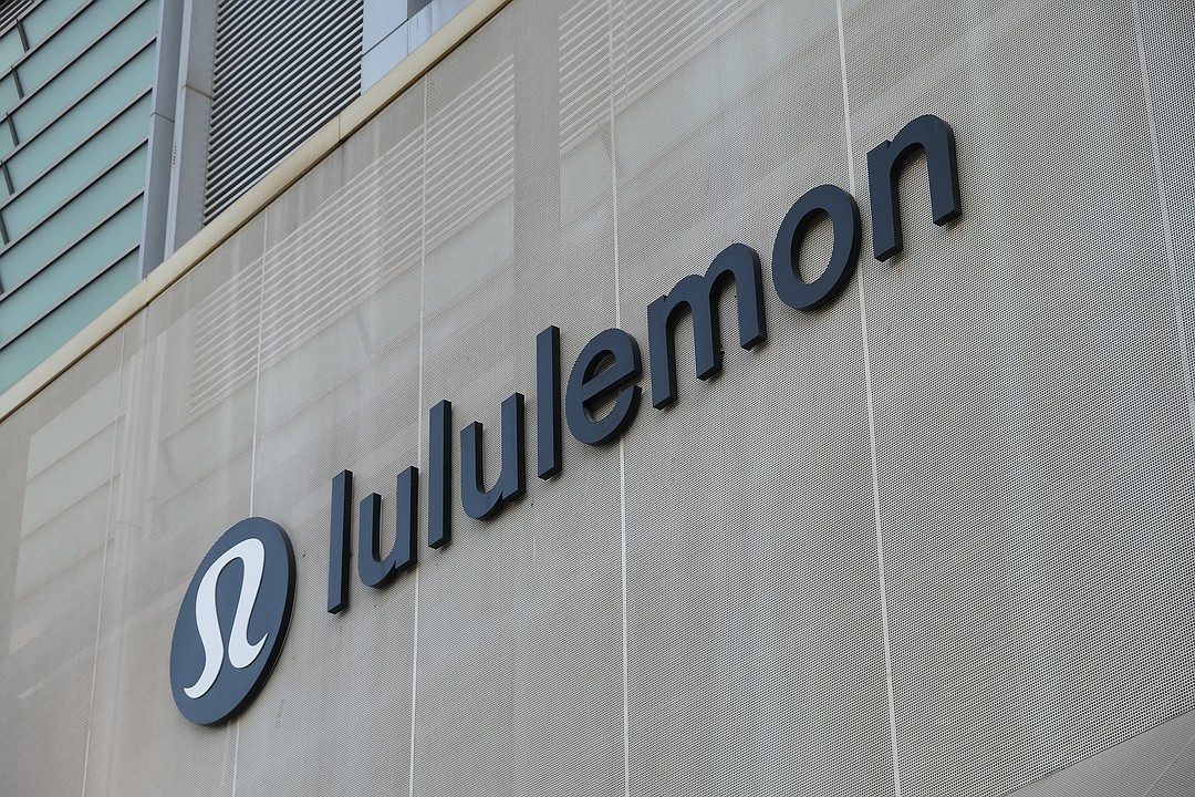 Fleming restaurant concept, Lululemon to open at Coconut Point mall ...