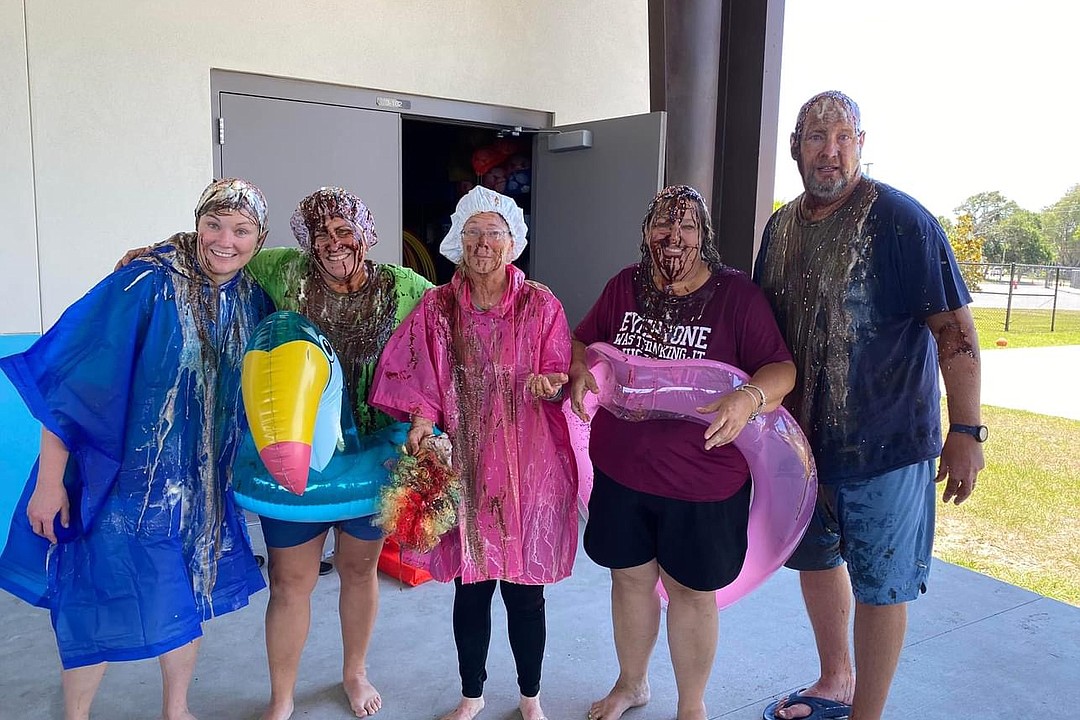 Beachside Elementary celebrates last day of school with human sundae ...