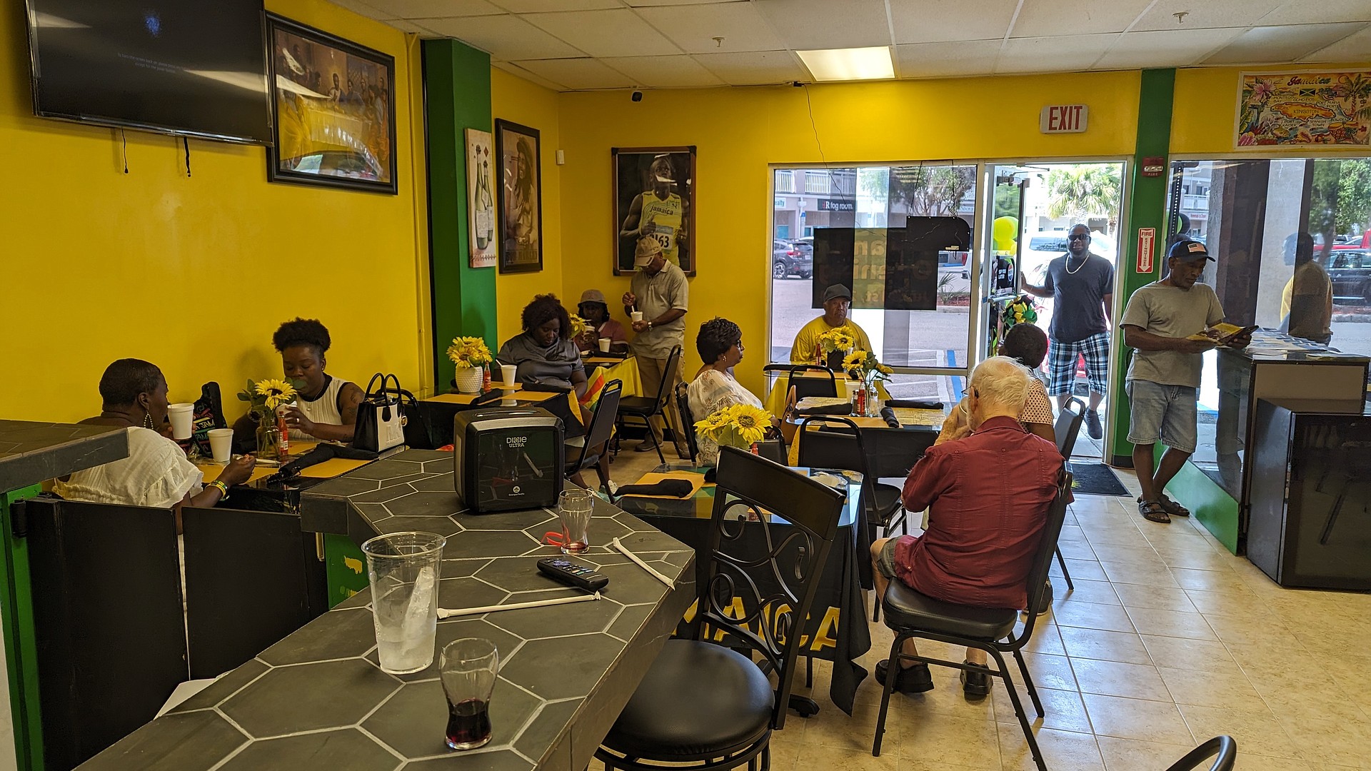 New Island Flavaz opens at City Market Place | Observer Local News ...