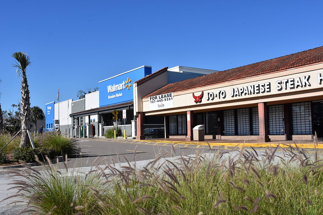 Walmart shopping center in Brandon sells for $6.9 million | Business ...