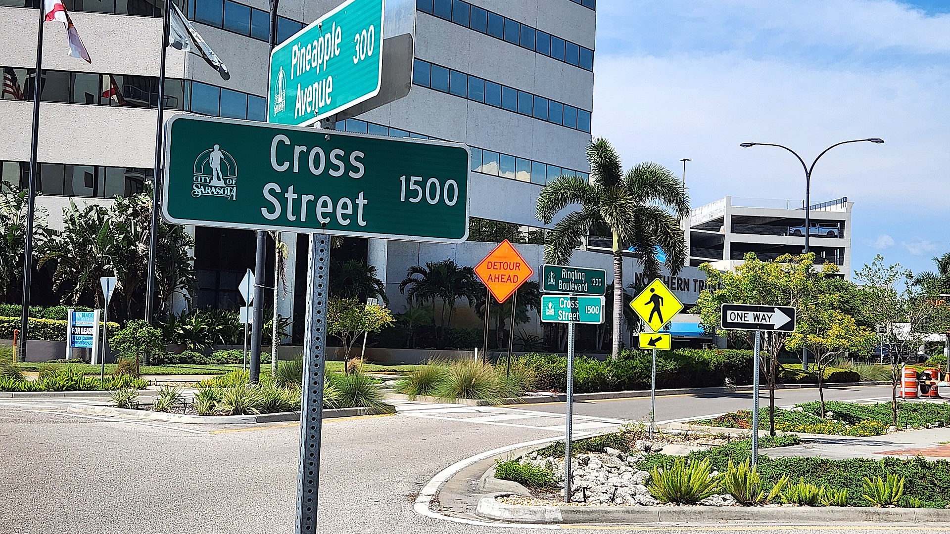 Sarasota OKs vacating Cross Street right of way | Your Observer