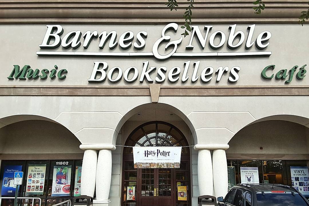 Barnes & Noble shutters nearly 30-year-old Carrollwood store in Tampa ...
