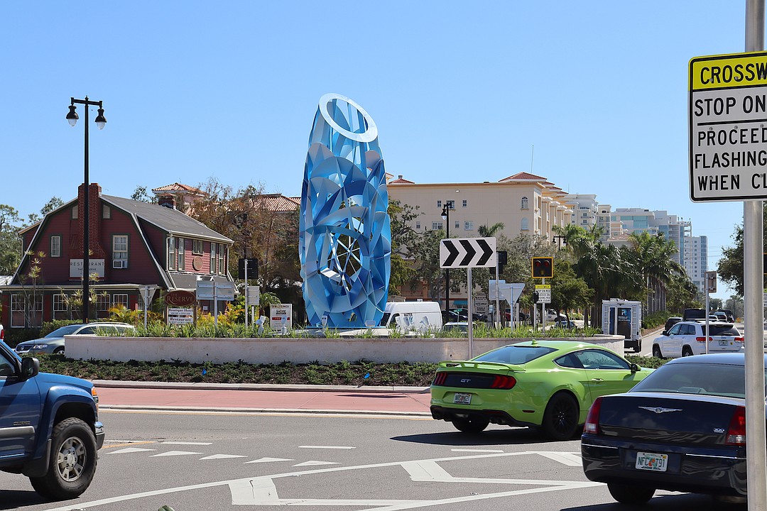 City dedicates 14th Street roundabout sculpture | Your Observer