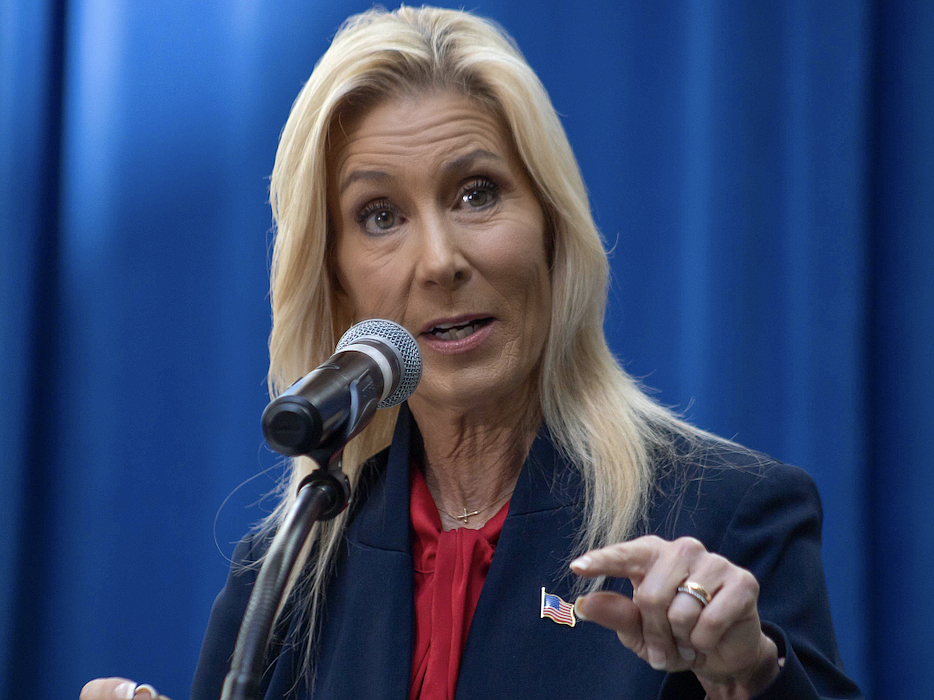 Republicans, Democrats alike tee off on Deegan communications policy ...