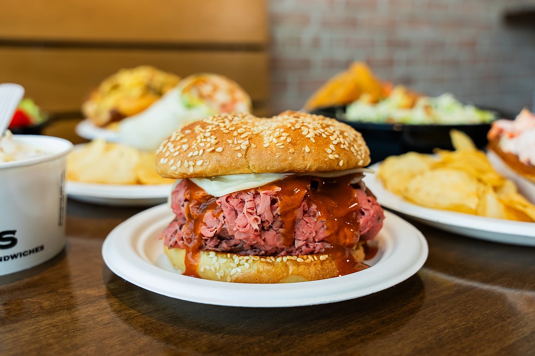 Boston restaurant chain opens new Naples location | Business Observer