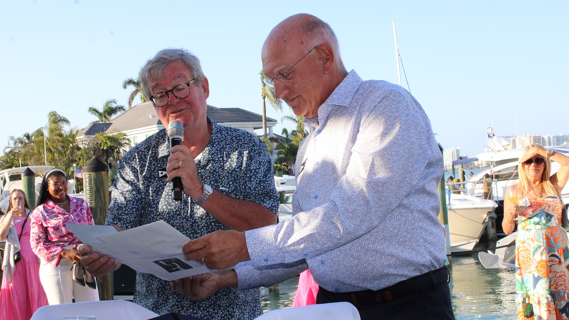 Bird Key Yacht Club hosts a party 'like it's Y2K' | Your Observer