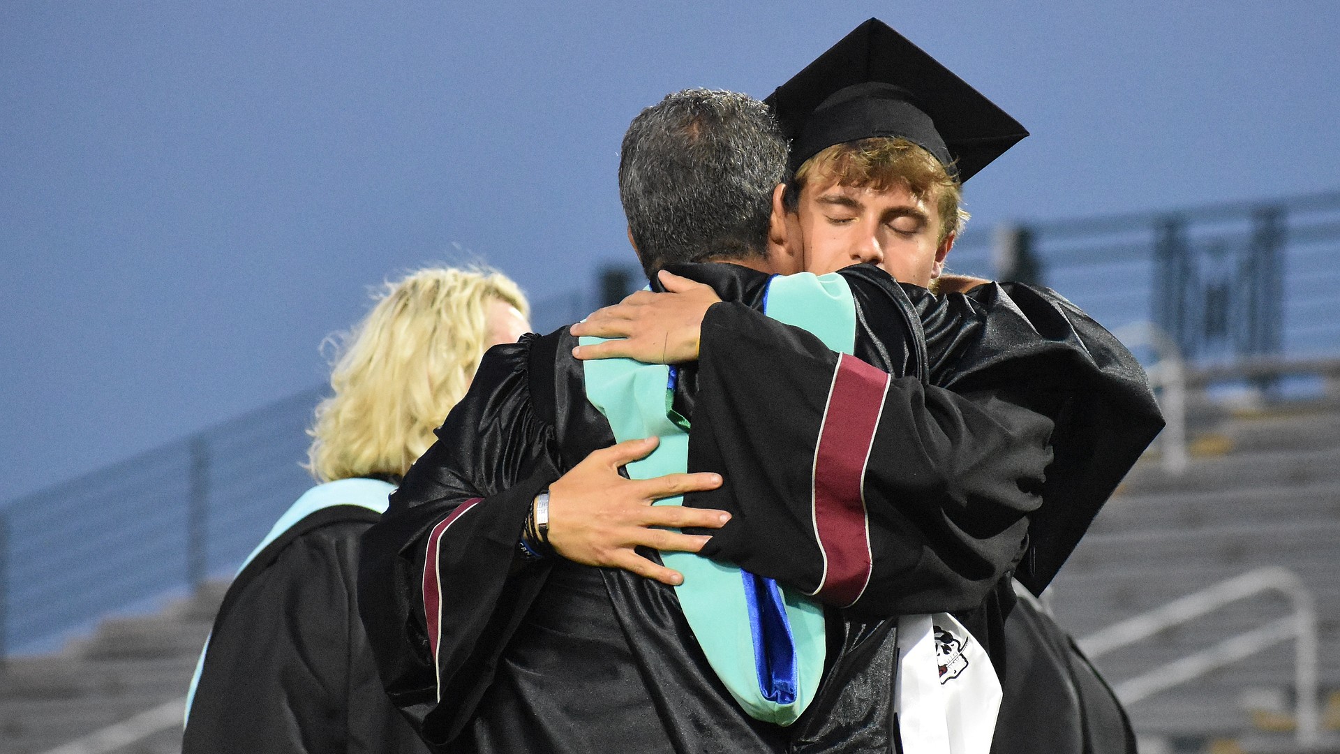 Commencement speaker punctuates Braden River High's graduation ceremony ...