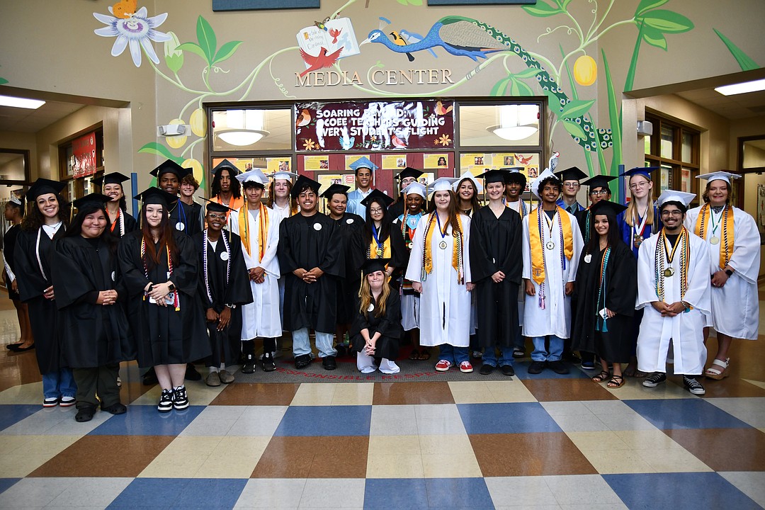High school graduates return to Ocoee Elementary | West Orange Times ...